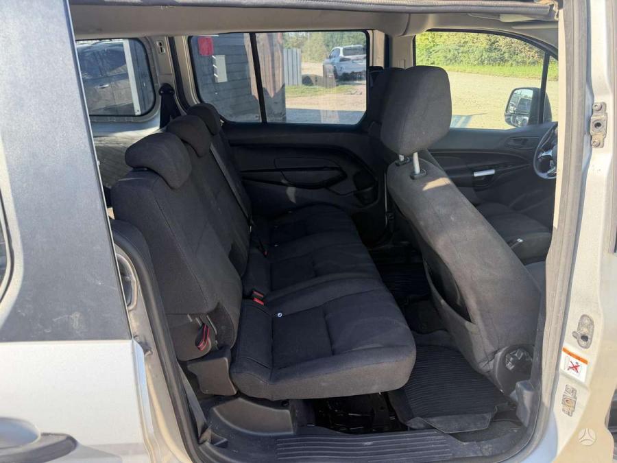 Pelēks Ford Transit Connect 2017 Šauļi, ar dzinēja tilpumu 1.50 L un nobraukumu 289 tūkst. km par 3650 €, foto 13 vietnē AUTOMOTO.COM.LV