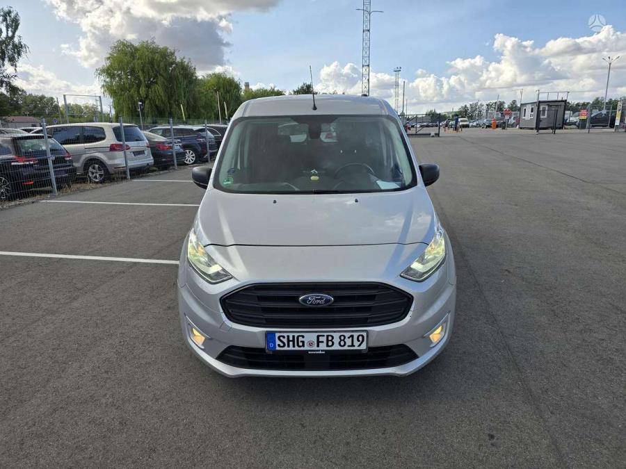 Grey Ford Transit Connect 2019 in Marijampole, with an engine capacity of 1.50 L and mileage of 246 thousand km for 8200 €, photo 3 on AUTOMOTO.COM.LV