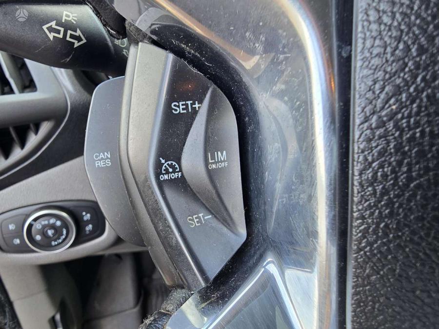 Grey Ford Transit Connect 2019 in Marijampole, with an engine capacity of 1.50 L and mileage of 246 thousand km for 8200 €, photo 19 on AUTOMOTO.COM.LV