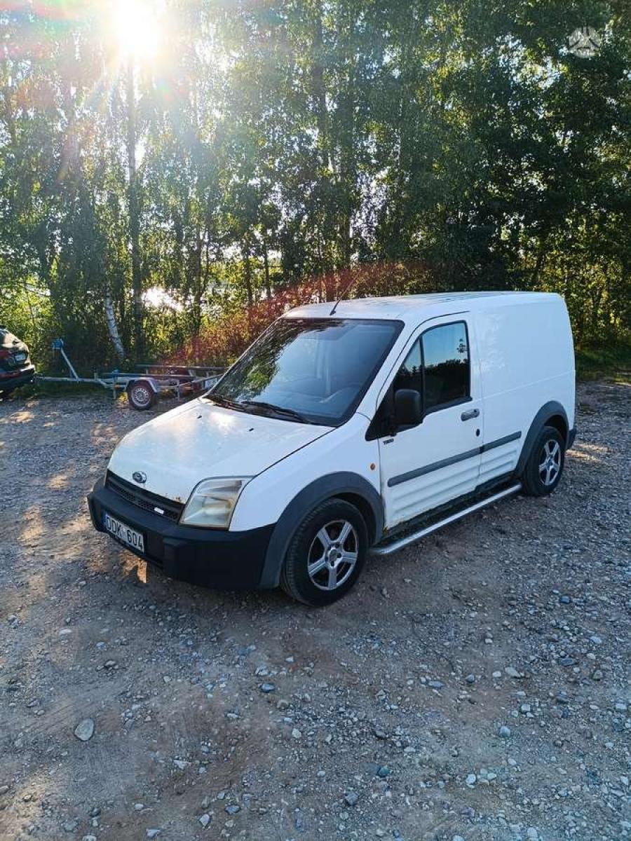 White Ford Transit Connect 2004 in Ukmerge, with an engine capacity of 1.80 L and mileage of 3845 thousand km for 1300 €, photo 6 on AUTOMOTO.COM.LV