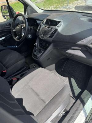 White Ford Transit Connect 2018 in Klaipeda, with an engine capacity of 1.50 L and mileage of 309 thousand km for 5082 €, photo 6 on AUTOMOTO.COM.LV