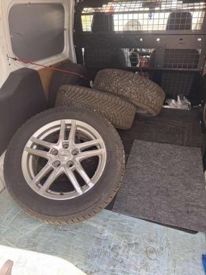 White Ford Transit Connect 2018 in Klaipeda, with an engine capacity of 1.50 L and mileage of 309 thousand km for 5082 €, photo 10 on AUTOMOTO.COM.LV
