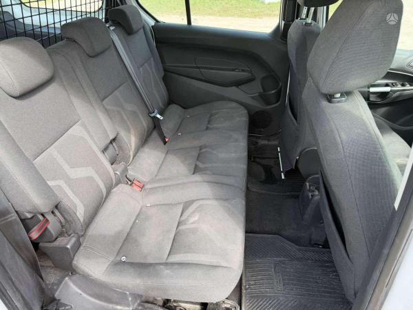 White Ford Transit Connect 2018 in Kaunas, with an engine capacity of 1.50 L and mileage of 397 thousand km for 2400 €, photo 9 on AUTOMOTO.COM.LV