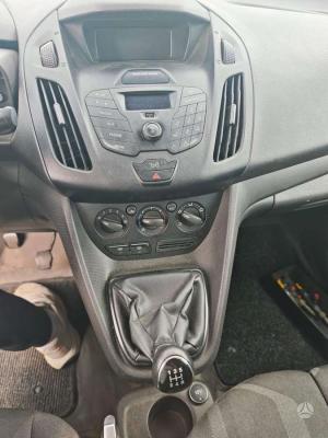 White Ford Transit Connect 2018 in Taurage, with an engine capacity of 1.50 L and mileage of 220 thousand km for 3400 €, photo 10 on AUTOMOTO.COM.LV