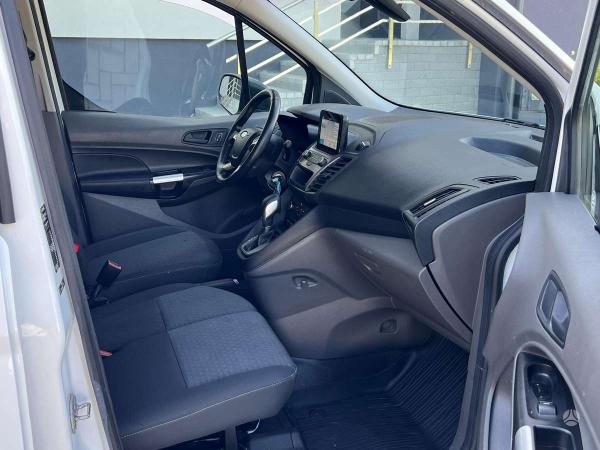 White Ford Transit Connect 2019 in Panevezys, with an engine capacity of 1.50 L and mileage of 163 thousand km for 6900 €, photo 10 on AUTOMOTO.COM.LV