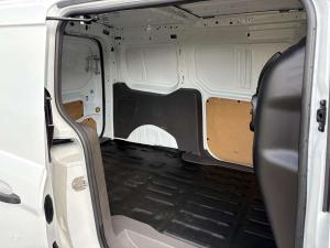Balts Ford Transit Connect 2024 Jurbarkas, ar dzinēja tilpumu 1.50 L un nobraukumu 13 tūkst. km par 16450 €, foto 14 vietnē AUTOMOTO.COM.LV