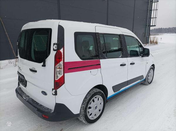 Balts Ford Transit Connect 2017 Viļņa, ar dzinēja tilpumu 1.50 L un nobraukumu 190 tūkst. km par 7850 €, foto 3 vietnē AUTOMOTO.COM.LV