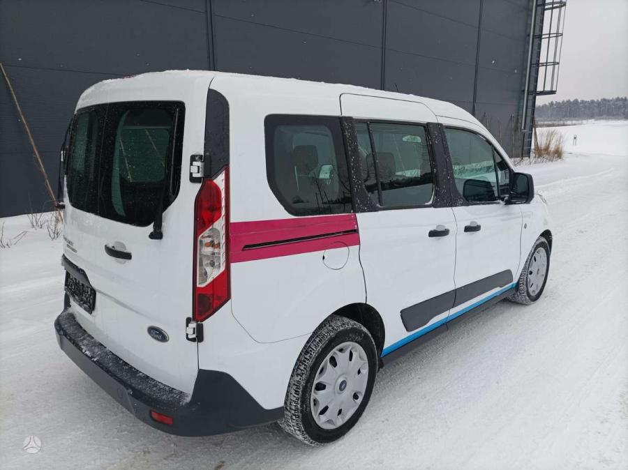 Balts Ford Transit Connect 2017 Viļņa, ar dzinēja tilpumu 1.50 L un nobraukumu 190 tūkst. km par 7850 €, foto 3 vietnē AUTOMOTO.COM.LV