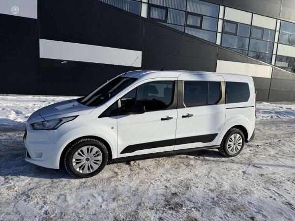 White Ford Transit Connect 2020 in Panevezys, with an engine capacity of 1.50 L and mileage of 178 thousand km for 11600 €, photo 4 on AUTOMOTO.COM.LV