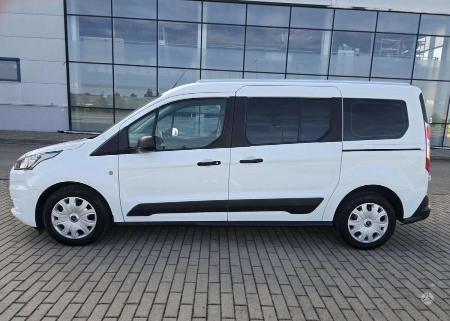 White Ford Transit Connect 2020 in Panevezys, with an engine capacity of 1.50 L and mileage of 202 thousand km for 7200 €, photo 3 on AUTOMOTO.COM.LV