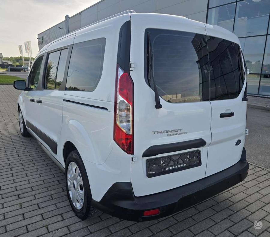 White Ford Transit Connect 2020 in Panevezys, with an engine capacity of 1.50 L and mileage of 202 thousand km for 7200 €, photo 5 on AUTOMOTO.COM.LV