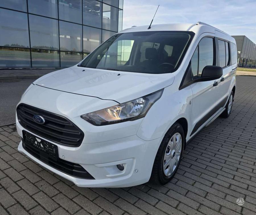 White Ford Transit Connect 2020 in Panevezys, with an engine capacity of 1.50 L and mileage of 202 thousand km for 7200 €, photo 13 on AUTOMOTO.COM.LV