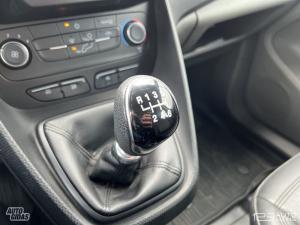 White Ford Transit Connect 2018 in Taurage, with an engine capacity of 1.50 L and mileage of 180 thousand km for 6700 €, photo 19 on AUTOMOTO.COM.LV