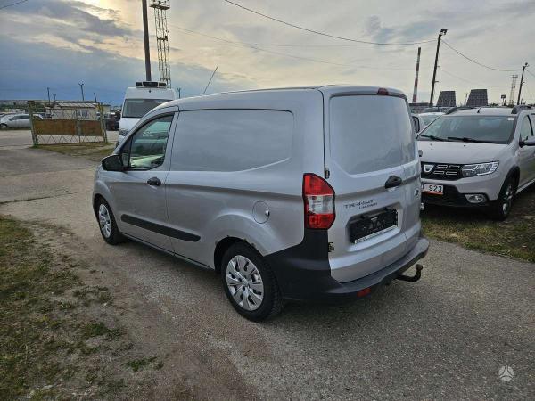 Grey Ford transit-courier 2015 in Vilnius, with an engine capacity of 1.50 L and mileage of 2 thousand km for 2500 €, photo 7 on AUTOMOTO.COM.LV