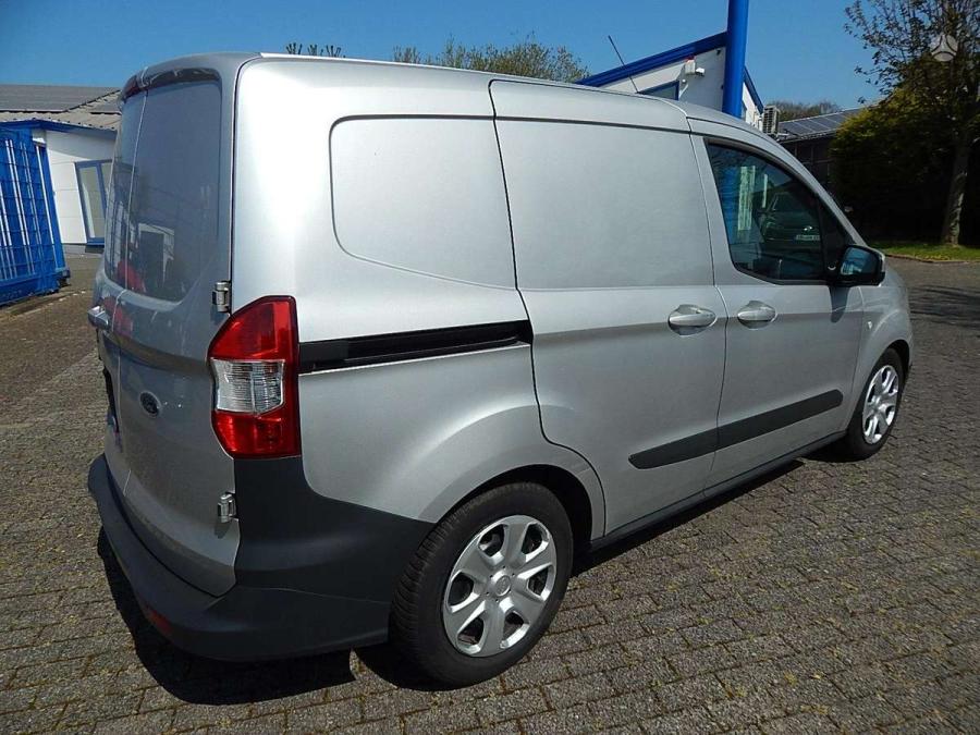 Grey Ford transit-courier 2016 in Vilnius, with an engine capacity of 1.56 L and mileage of 113 thousand km for 4050 €, photo 13 on AUTOMOTO.COM.LV