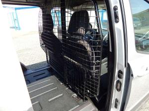 Grey Ford transit-courier 2016 in Vilnius, with an engine capacity of 1.56 L and mileage of 113 thousand km for 4050 €, photo 19 on AUTOMOTO.COM.LV