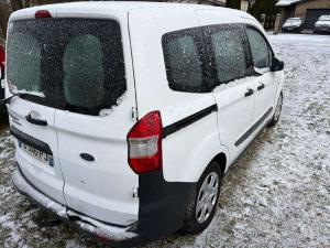 White Ford transit-courier 2018 in Vilnius, with an engine capacity of 1.50 L and mileage of 140 thousand km for 3550 €, photo 4 on AUTOMOTO.COM.LV