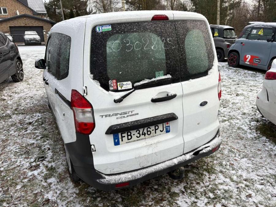 White Ford transit-courier 2018 in Vilnius, with an engine capacity of 1.50 L and mileage of 140 thousand km for 3550 €, photo 5 on AUTOMOTO.COM.LV