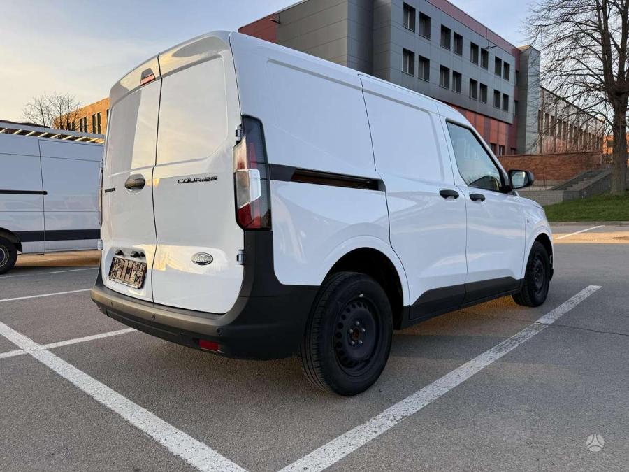 Balts Ford transit-courier 2025 Viļņa, ar dzinēja tilpumu 1.50 L un nobraukumu 11 tūkst. km par 20900 €, foto 5 vietnē AUTOMOTO.COM.LV