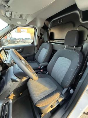 Balts Ford transit-courier 2025 Viļņa, ar dzinēja tilpumu 1.50 L un nobraukumu 11 tūkst. km par 20900 €, foto 12 vietnē AUTOMOTO.COM.LV