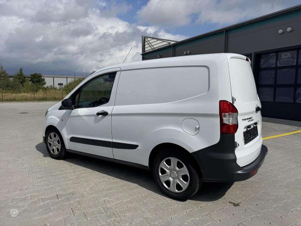 Balts Ford transit-courier 2022 Kauņa, ar dzinēja tilpumu 1.00 L un nobraukumu 45 tūkst. km par 7500 €, foto 3 vietnē AUTOMOTO.COM.LV