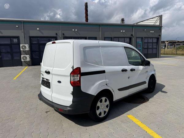 Balts Ford transit-courier 2022 Kauņa, ar dzinēja tilpumu 1.00 L un nobraukumu 45 tūkst. km par 7500 €, foto 4 vietnē AUTOMOTO.COM.LV