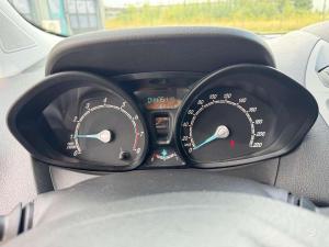 Balts Ford transit-courier 2022 Kauņa, ar dzinēja tilpumu 1.00 L un nobraukumu 45 tūkst. km par 7500 €, foto 13 vietnē AUTOMOTO.COM.LV