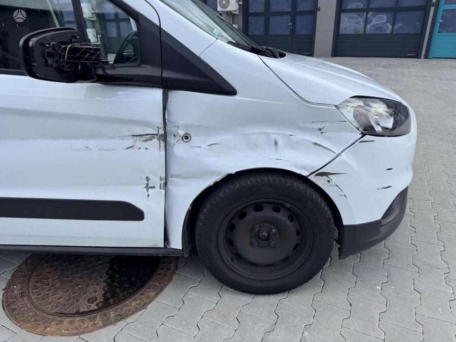 Balts Ford transit-courier 2022 Kauņa, ar dzinēja tilpumu 1.00 L un nobraukumu 45 tūkst. km par 7500 €, foto 34 vietnē AUTOMOTO.COM.LV