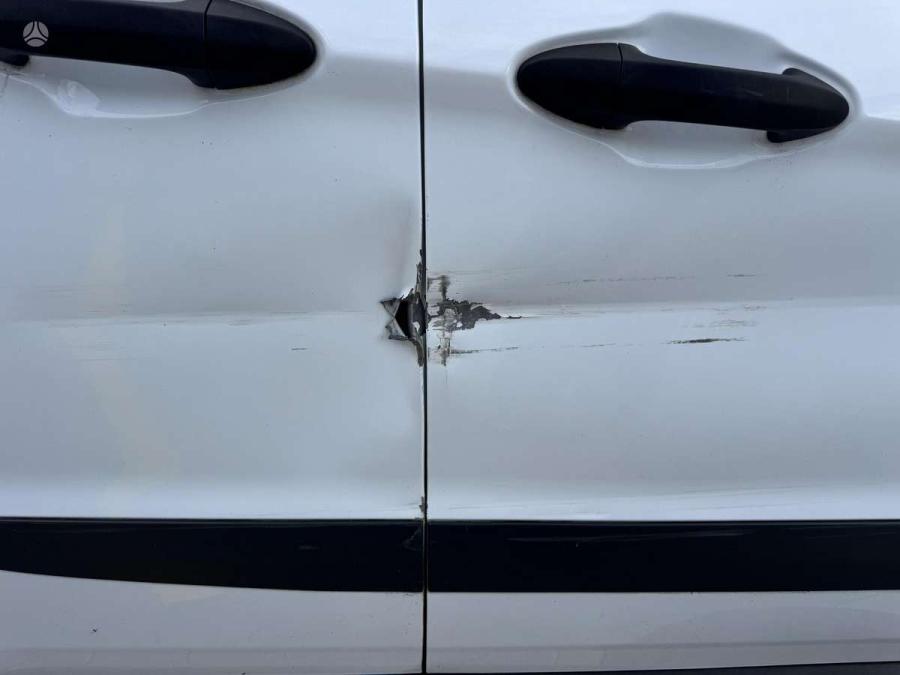 Balts Ford transit-courier 2022 Kauņa, ar dzinēja tilpumu 1.00 L un nobraukumu 45 tūkst. km par 7500 €, foto 35 vietnē AUTOMOTO.COM.LV