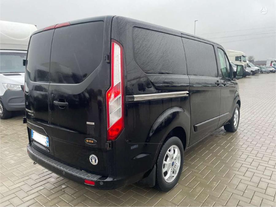 Melns Ford Transit Custom 2013 Tauragė, ar dzinēja tilpumu 2.20 L un nobraukumu 290 tūkst. km par 4900 €, foto 6 vietnē AUTOMOTO.COM.LV