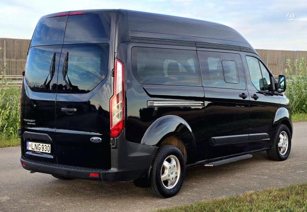 Black Ford Transit Custom 2014 in Siauliai, with an engine capacity of 2.20 L and mileage of 330 thousand km for 7850 €, photo 5 on AUTOMOTO.COM.LV