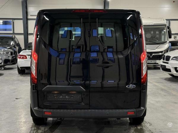 Black Ford Transit Custom 2015 in Marijampole, with an engine capacity of 2.20 L and mileage of 238 thousand km for 11500 €, photo 6 on AUTOMOTO.COM.LV