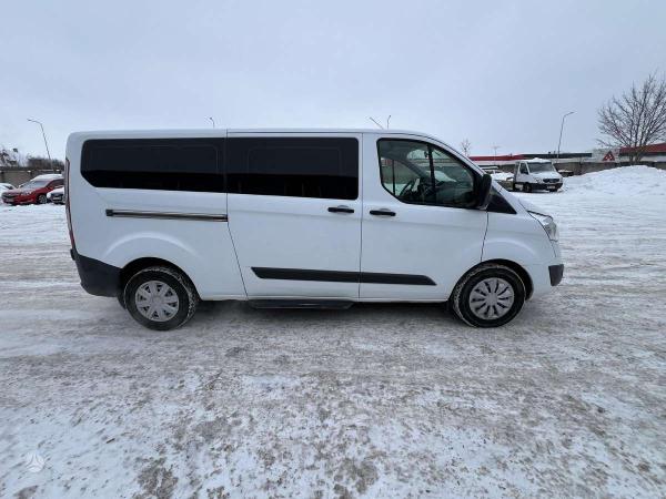 Black Ford Transit Custom 2015 in Telschi, with an engine capacity of 2.20 L and mileage of 271 thousand km for 8600 €, photo 5 on AUTOMOTO.COM.LV