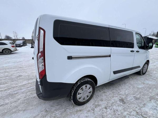 Black Ford Transit Custom 2015 in Telschi, with an engine capacity of 2.20 L and mileage of 271 thousand km for 8600 €, photo 6 on AUTOMOTO.COM.LV