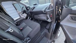 Black Ford Transit Custom 2016 in Klaipeda, with an engine capacity of 2.20 L and mileage of 237 thousand km for 7990 €, photo 7 on AUTOMOTO.COM.LV