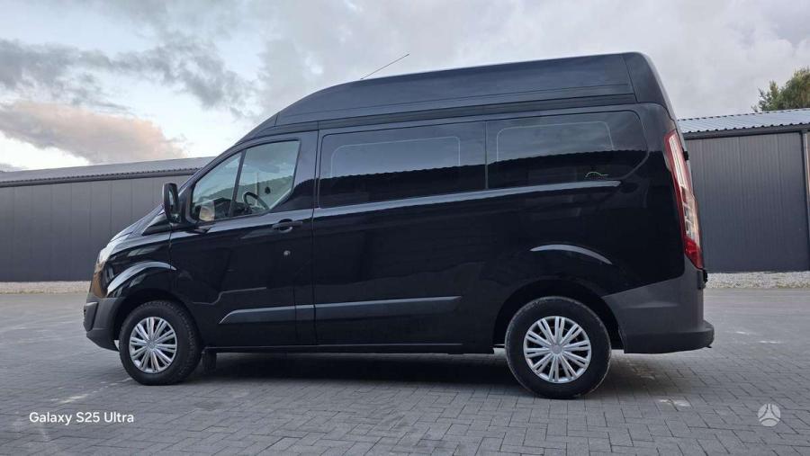 Black Ford Transit Custom 2016 in Klaipeda, with an engine capacity of 2.20 L and mileage of 237 thousand km for 7990 €, photo 13 on AUTOMOTO.COM.LV
