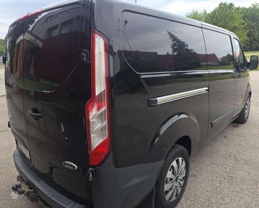 Melns Ford Transit Custom 2017 Marijampole, ar dzinēja tilpumu 2.00 L un nobraukumu 287 tūkst. km par 4450 €, foto 5 vietnē AUTOMOTO.COM.LV
