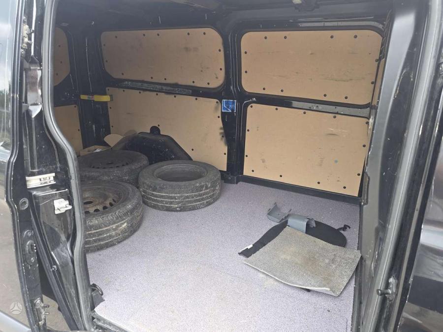 Melns Ford Transit Custom 2017 Marijampole, ar dzinēja tilpumu 2.00 L un nobraukumu 280 tūkst. km par 4550 €, foto 11 vietnē AUTOMOTO.COM.LV
