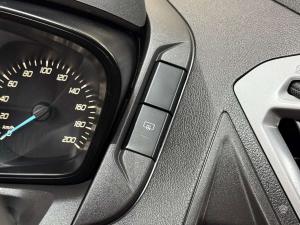Black Ford Transit Custom 2017 in Marijampole, with an engine capacity of 2.00 L and mileage of 216 thousand km for 12700 €, photo 28 on AUTOMOTO.COM.LV