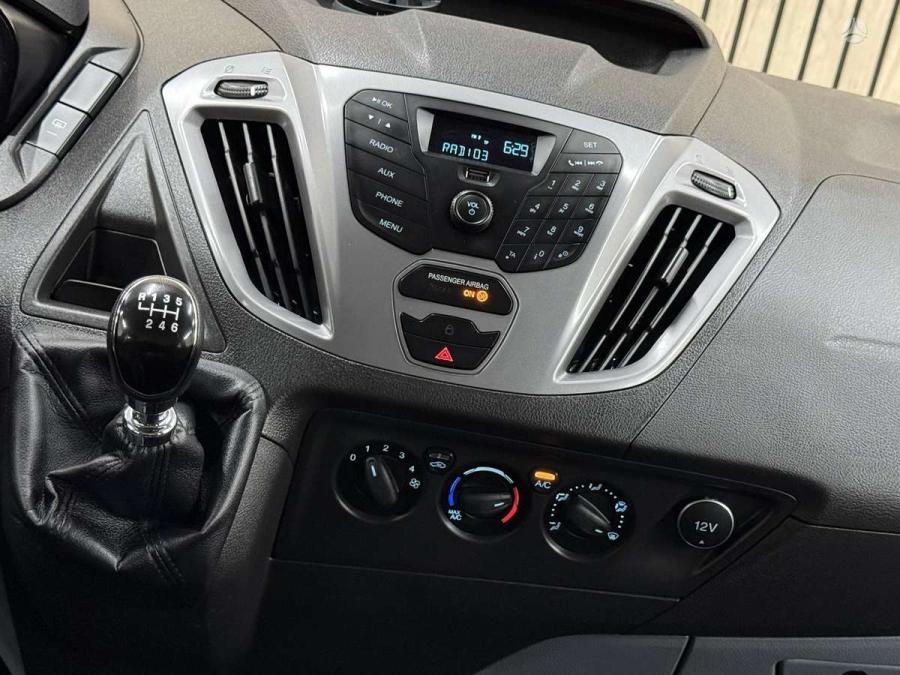 Black Ford Transit Custom 2017 in Marijampole, with an engine capacity of 2.00 L and mileage of 216 thousand km for 12700 €, photo 32 on AUTOMOTO.COM.LV