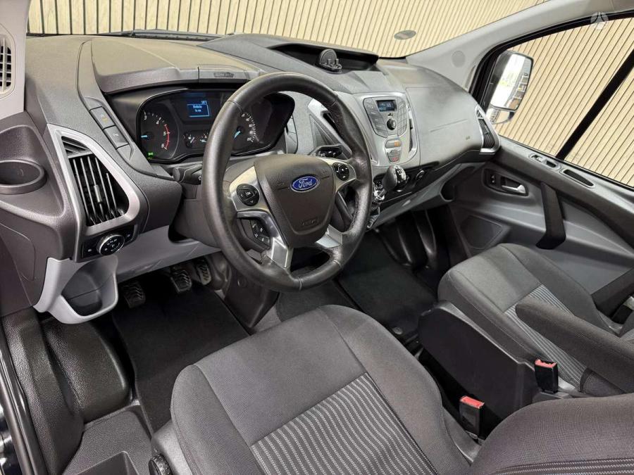 Black Ford Transit Custom 2017 in Marijampole, with an engine capacity of 2.00 L and mileage of 216 thousand km for 12700 €, photo 3 on AUTOMOTO.COM.LV