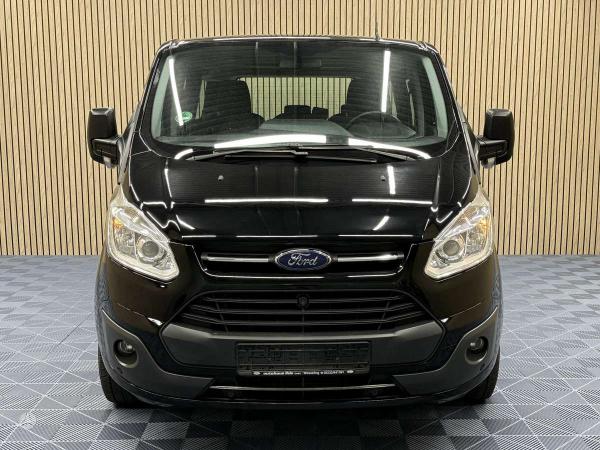 Melns Ford Transit Custom 2017 Marijampole, ar dzinēja tilpumu 2.00 L un nobraukumu 216 tūkst. km par 12700 €, foto 3 vietnē AUTOMOTO.COM.LV