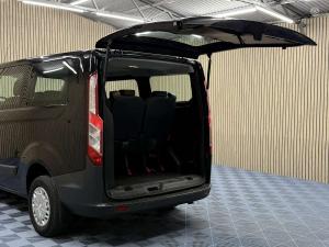 Black Ford Transit Custom 2017 in Marijampole, with an engine capacity of 2.00 L and mileage of 216 thousand km for 12700 €, photo 9 on AUTOMOTO.COM.LV