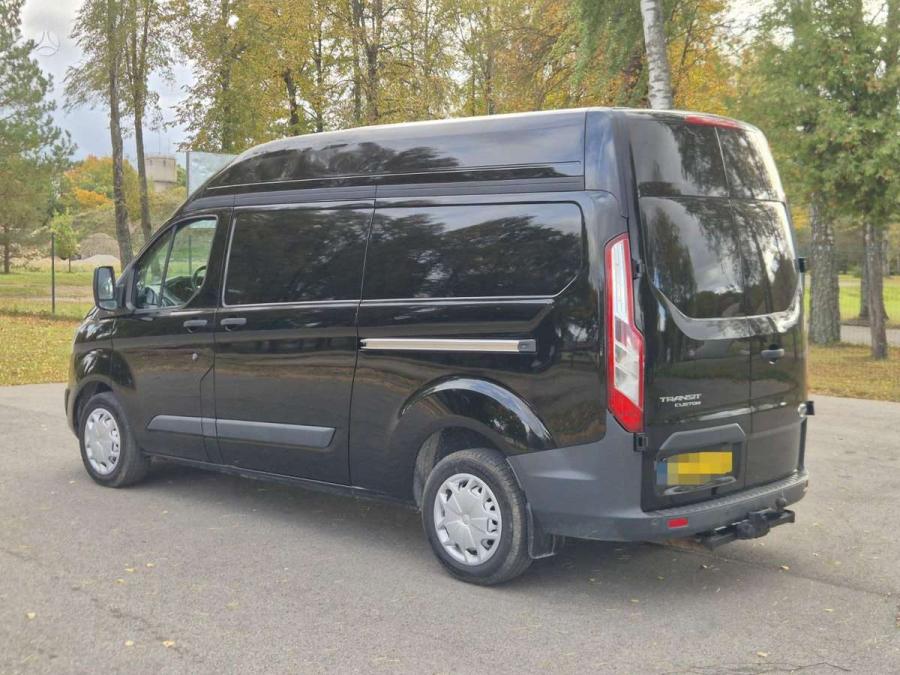 Black Ford Transit Custom 2017 in Taurage, with an engine capacity of 2.00 L and mileage of 250 thousand km for 6500 €, photo 3 on AUTOMOTO.COM.LV