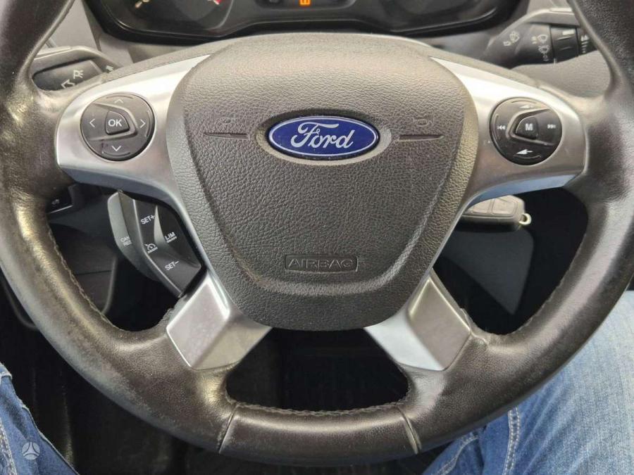 Black Ford Transit Custom 2017 in Taurage, with an engine capacity of 2.00 L and mileage of 250 thousand km for 6500 €, photo 16 on AUTOMOTO.COM.LV