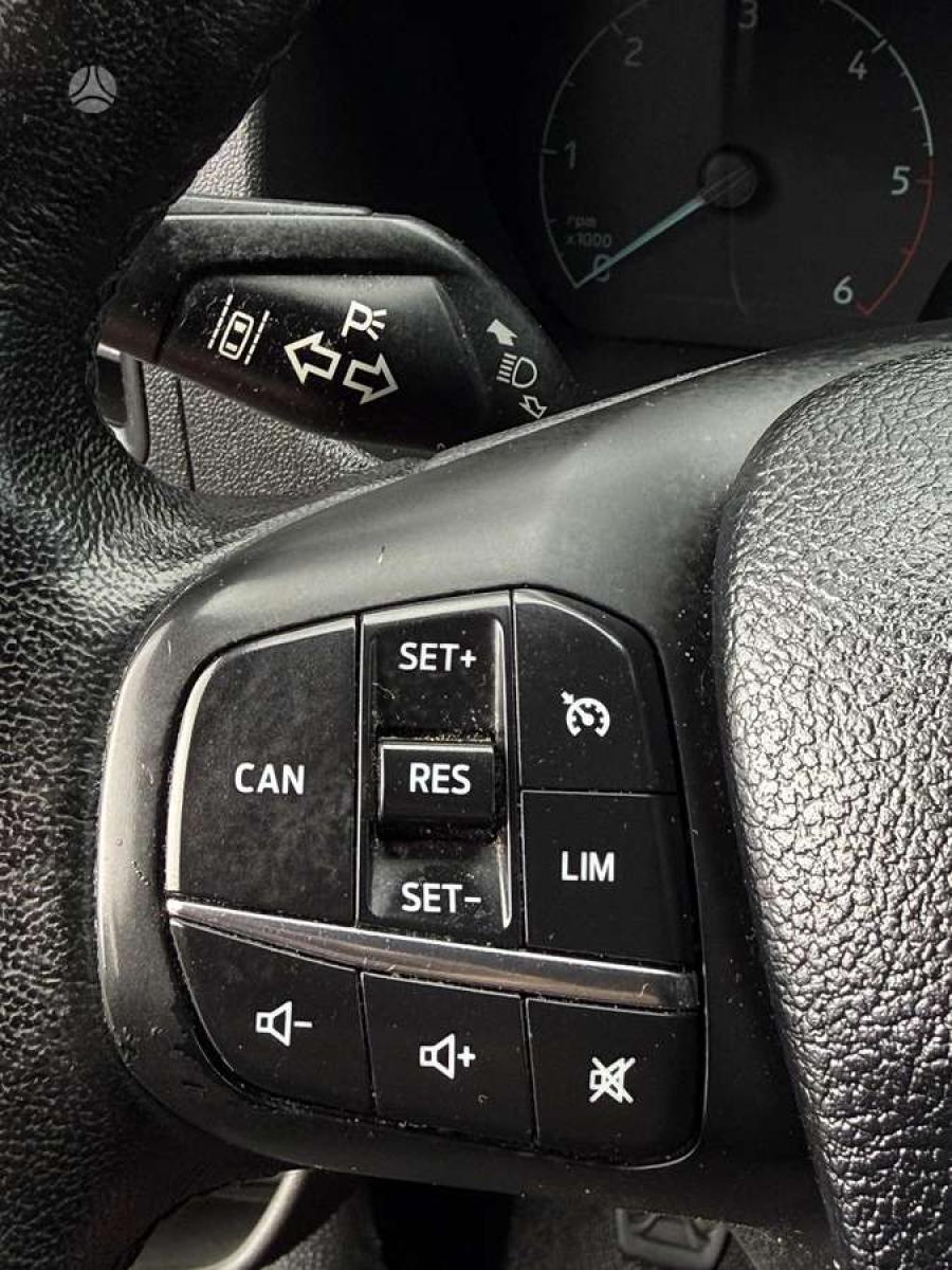 Black Ford Transit Custom 2018 in Kaunas, with an engine capacity of 2.00 L and mileage of 263 thousand km for 12500 €, photo 21 on AUTOMOTO.COM.LV