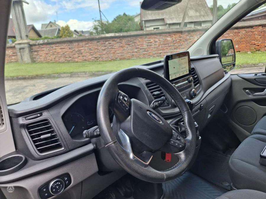 Melns Ford Transit Custom 2019 Jurbarkas, ar dzinēja tilpumu 2.00 L un nobraukumu 227 tūkst. km par 11300 €, foto 25 vietnē AUTOMOTO.COM.LV
