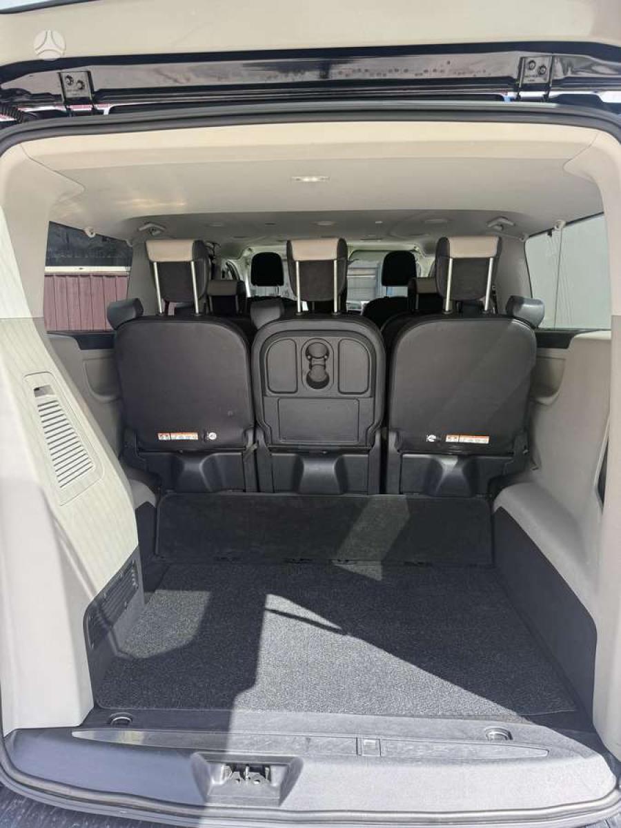 Black Ford Transit Custom 2019 in Kaunas, with an engine capacity of 2.00 L and mileage of 274 thousand km for 14600 €, photo 5 on AUTOMOTO.COM.LV