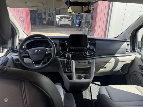 Black Ford Transit Custom 2019 in Kaunas, with an engine capacity of 2.00 L and mileage of 274 thousand km for 14600 €, photo 5 on AUTOMOTO.COM.LV