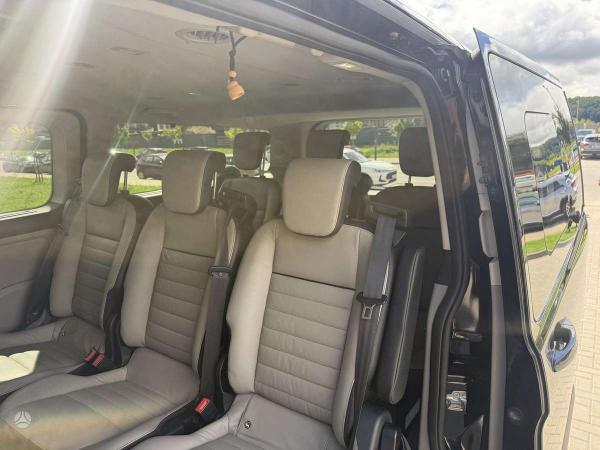Black Ford Transit Custom 2019 in Kaunas, with an engine capacity of 2.00 L and mileage of 274 thousand km for 14600 €, photo 6 on AUTOMOTO.COM.LV